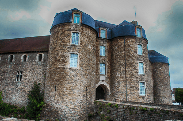 Château comtal - Musée de Boulogne-sur-Mer (Pas-de-Calais) : Visite ...